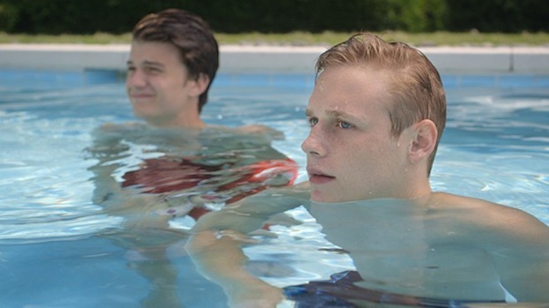 Guy Maddin movie reviews & film summaries | Roger Ebert