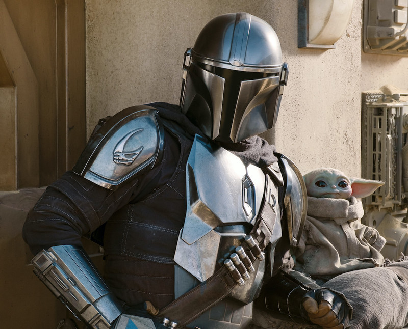 Jon Favreau movie reviews & film summaries | Roger Ebert