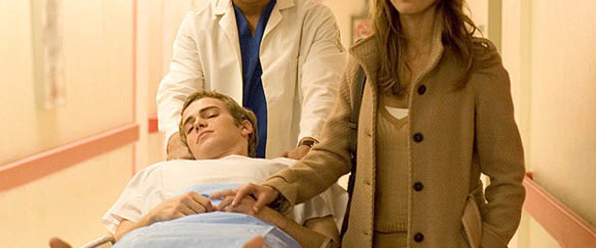 Awake Movie Review Film Summary 2007 Roger Ebert Awake Movie Review Film Summary 2007 Roger Ebert