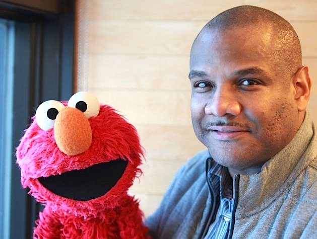 Being Elmo: A Puppeteer's Journey movie review (2011) | Roger Ebert