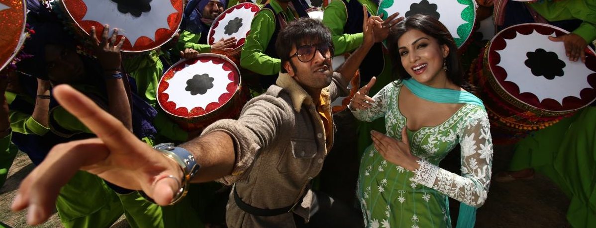 Besharam movie review & film summary (2013) | Roger Ebert