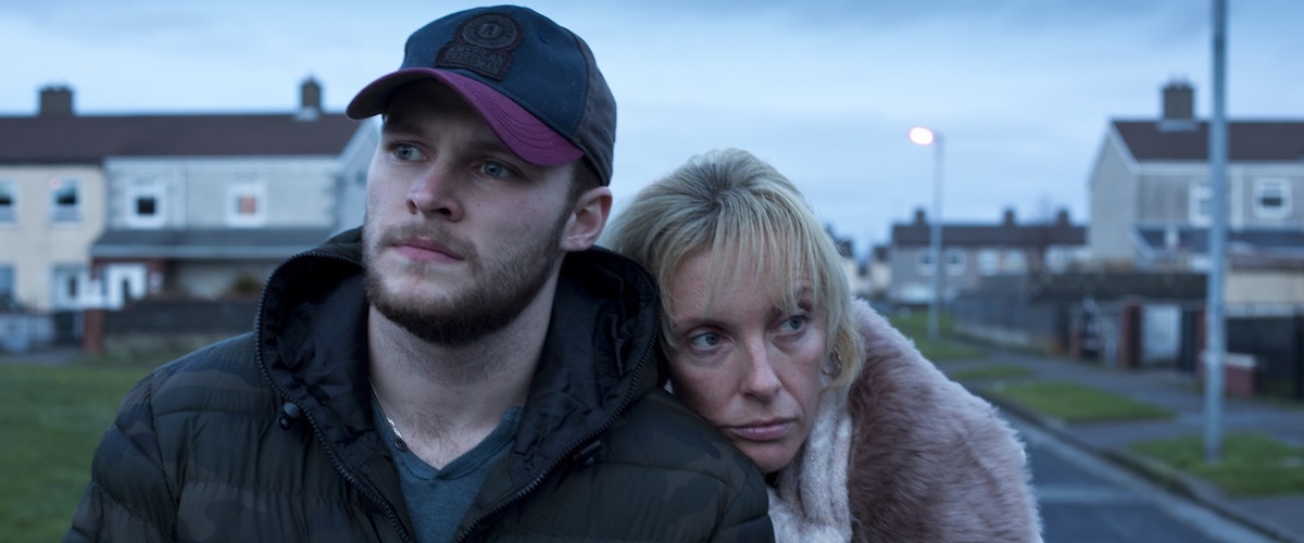 Glassland movie review & film summary (2016) | Roger Ebert