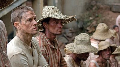 Papillon movie review & film summary (2018) | Roger Ebert