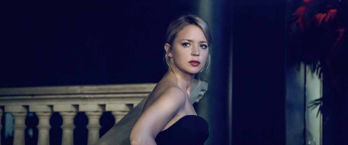 Sibyl movie review & film summary (2020) | Roger Ebert