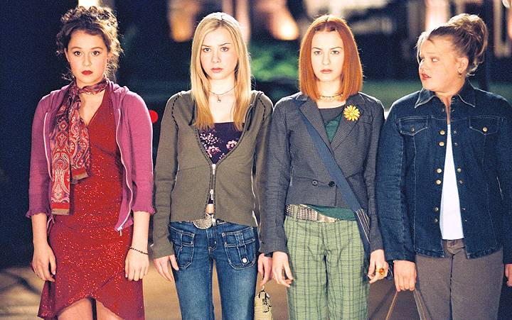 Sleepover movie review & film summary (2004) | Roger Ebert