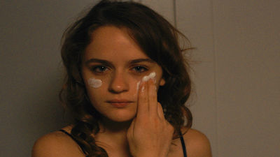 Summer '03 movie review & film summary (2018) | Roger Ebert