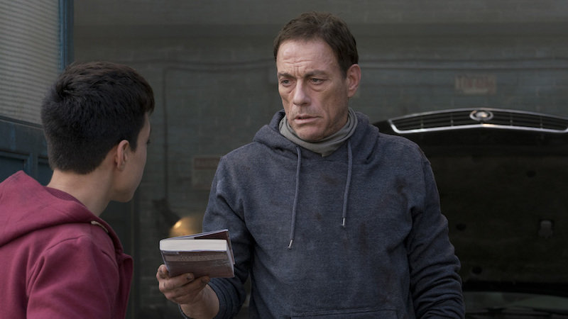 Simon Abrams Biography & Movie Reviews | Roger Ebert